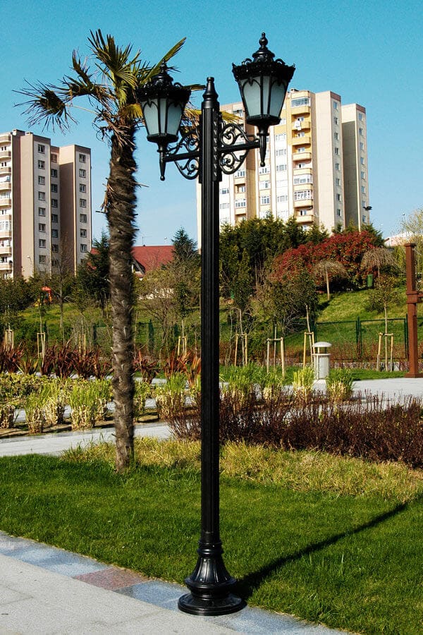 Carina Lamp Post