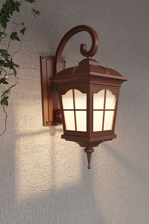 Epsilon Traditional Outdoor Wall Light